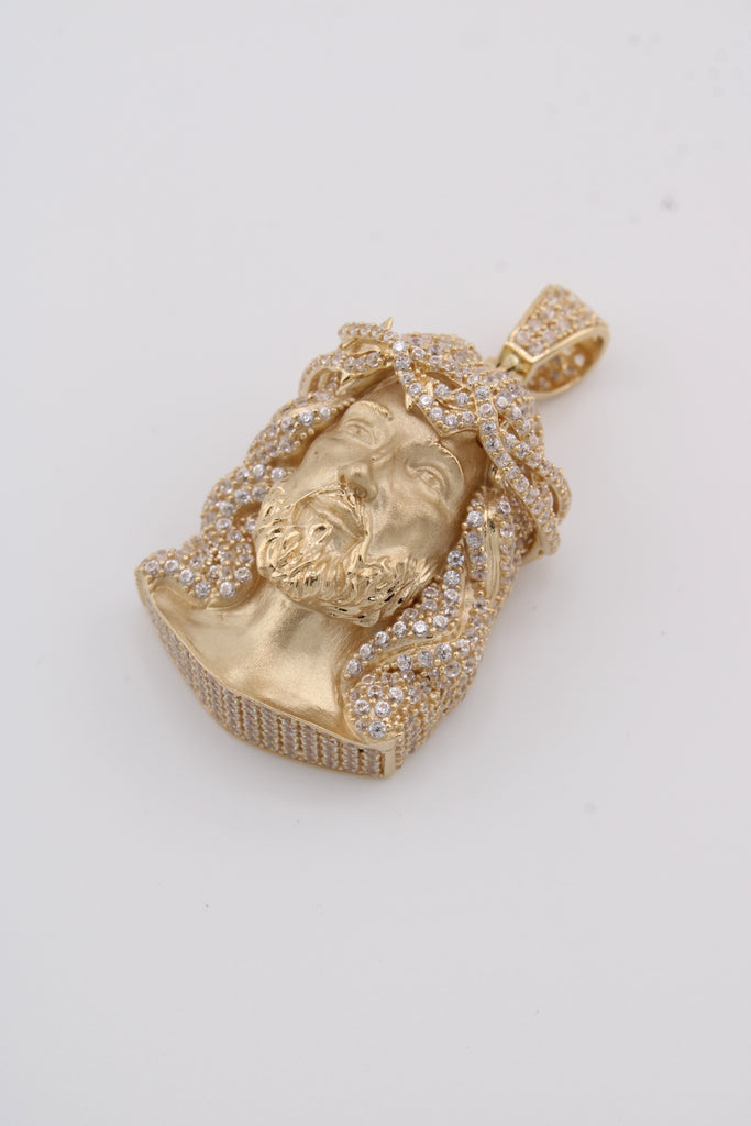 Gold Pendants | Javierthejeweler